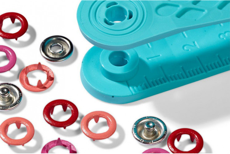 KIT 21 BOUTONS PRESSION 8 MM ROUGE